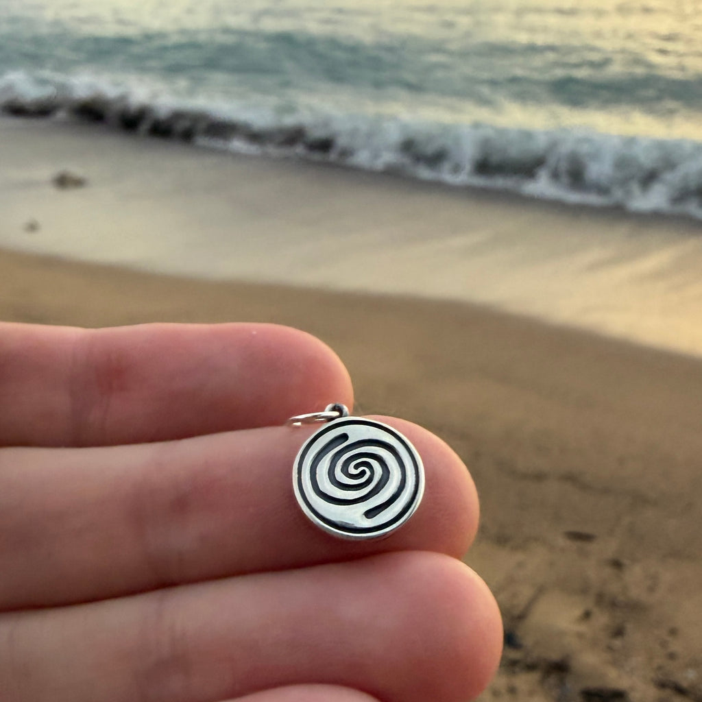 Taíno Water (Agua) Charm – The Golden Cleat