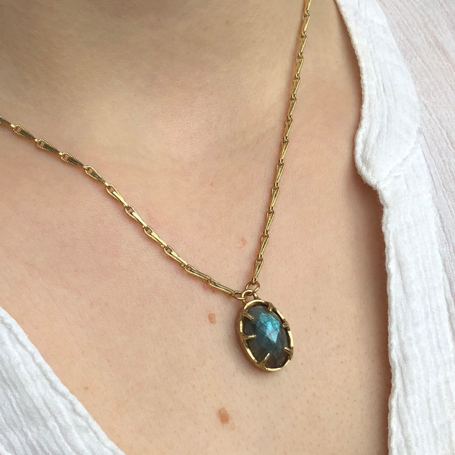 Mini Goddess Pendant Necklace – The Golden Cleat