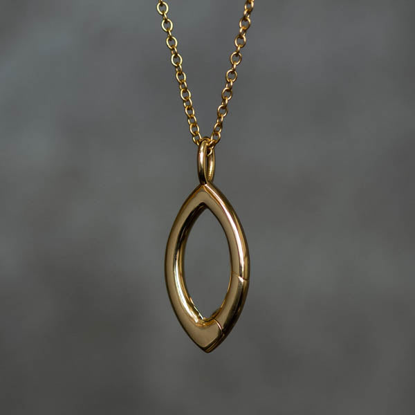 Marquise Invisible Clasp – The Golden Cleat